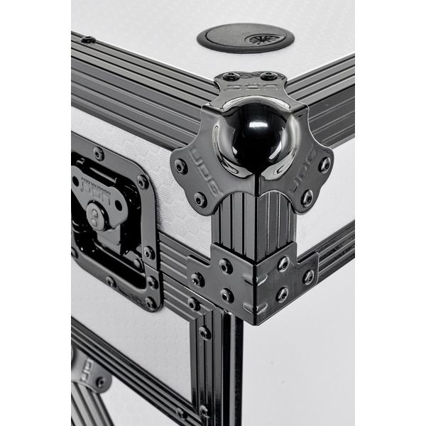 UDG Ultimate Z-Style DJ Table WH – Thomann France UDG Ultimate Z-Style DJ Table WH – Thomann France