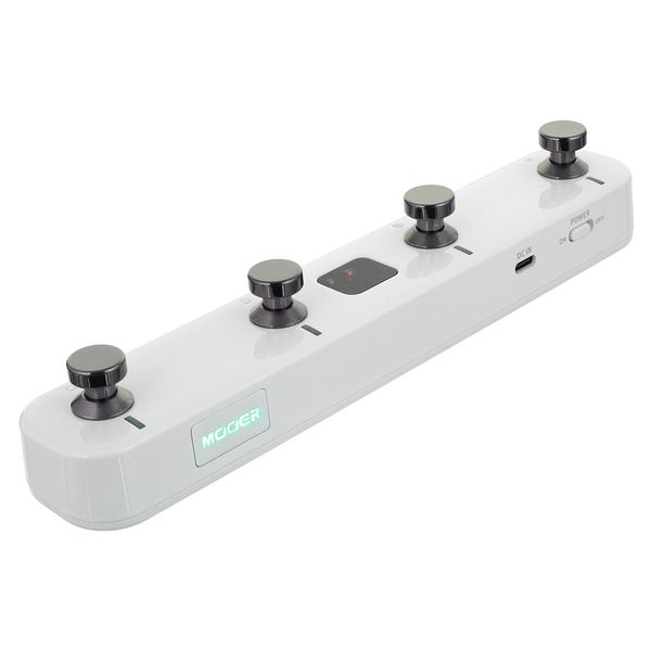 Mooer F4 Footswitch Controller Effects List MOOER F4 Black Prime P1 ...