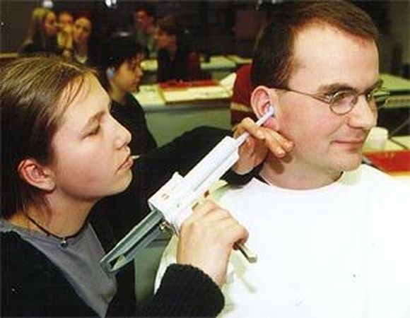Ear Impression Taking – Thomann UK